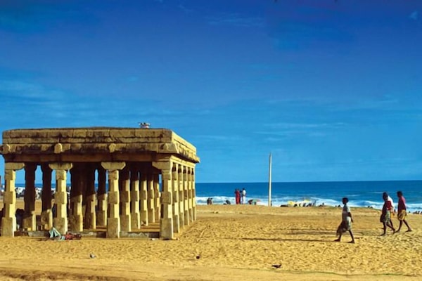 Perto da praia, praia de areia branca