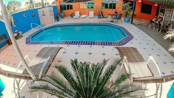 Piscina externa