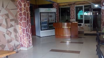 Pequenos-almoços servidos, cozinha local e internacional