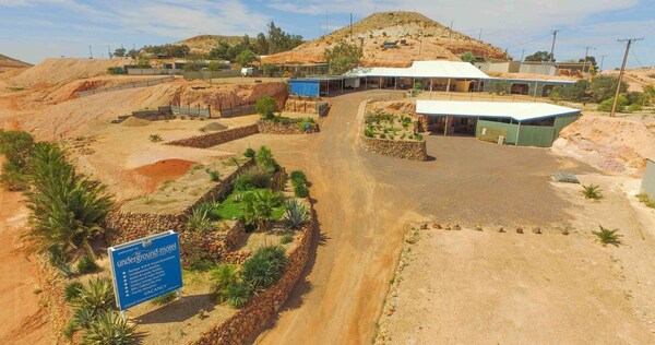 地下汽车旅馆 - 庫伯佩地