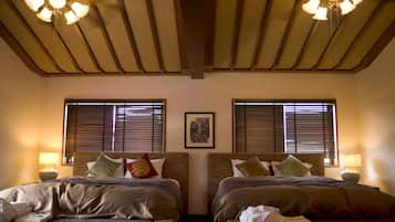 Vila luxo | Escrivaninha, Wi-Fi de cortesia, roupa de cama