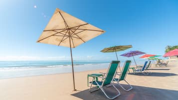Na praia