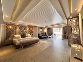 Suite Signature | 1 quarto, roupa de alta qualidade, minibar com produtos grátis 
