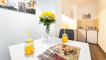 Estúdio Clássico | Refeições no quarto