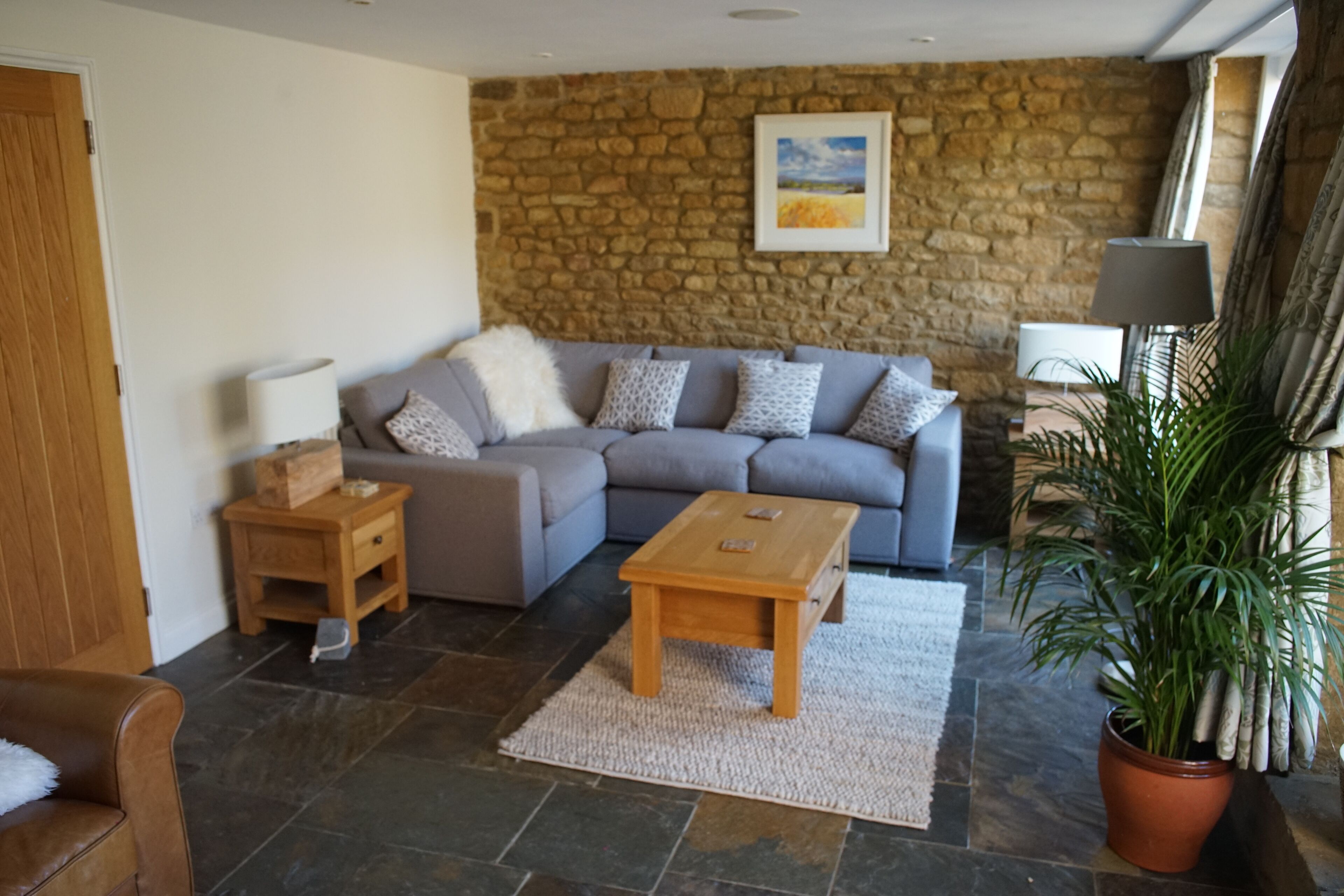 Spacious Barn Conversion In A Tranquil Oxfordshire Village - Banbury