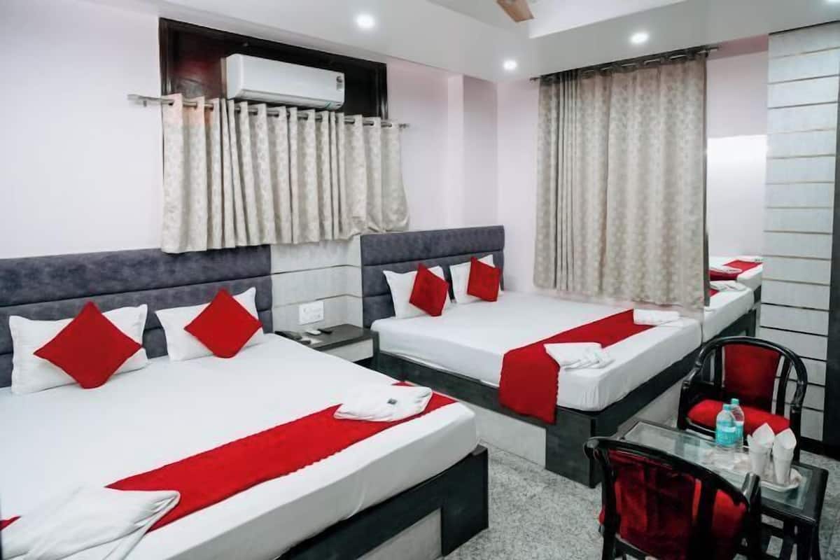 1 quarto, roupa de alta qualidade, cofre no quarto, secretária