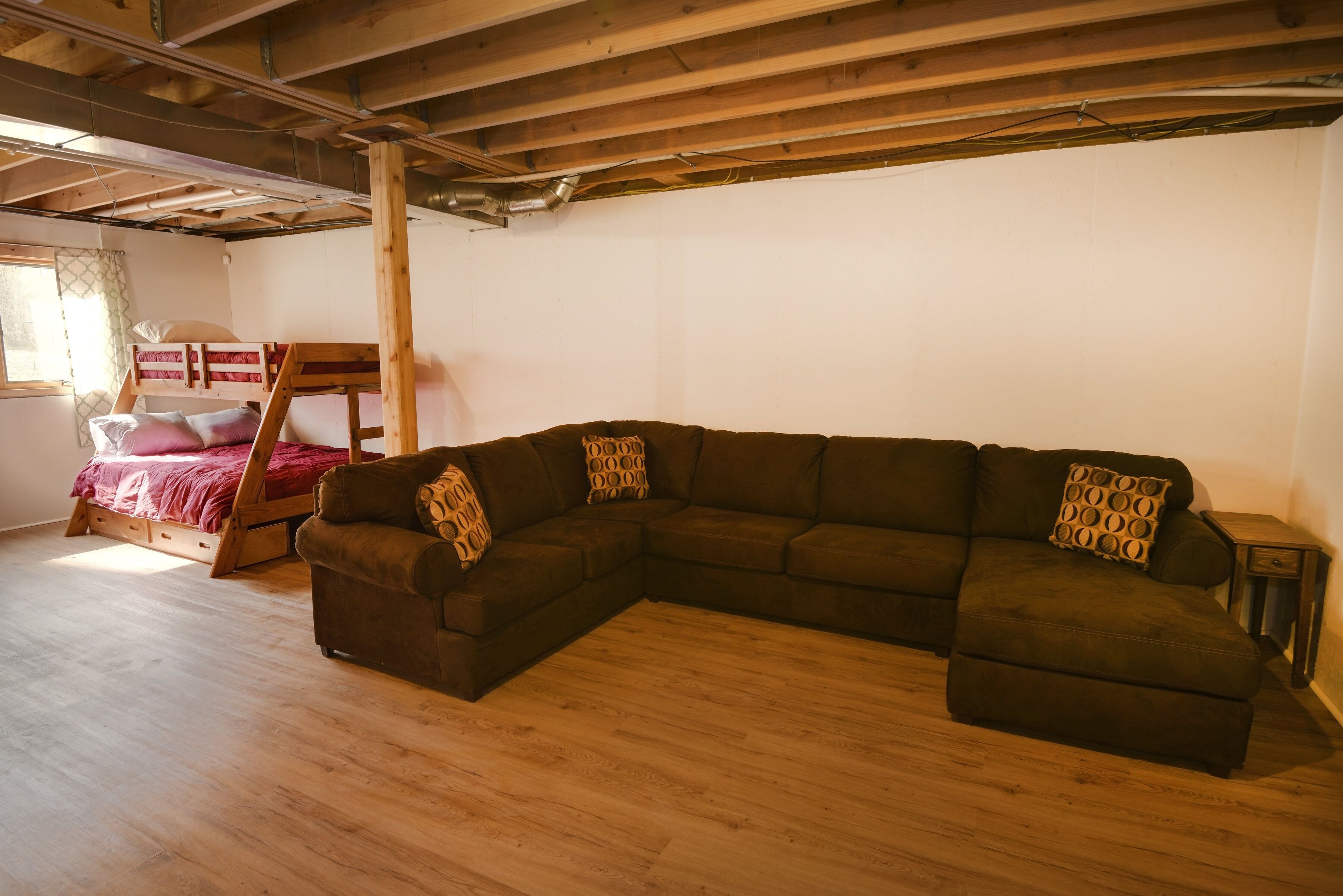 Dream Vacation Home On 2 Acres W/hot Tub - Close To Beaches & Wineries - Stevensville, MI