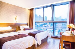 Quarto Twin Superior | Secretária, cortinas/cortinados opacos, Wi-fi grátis 