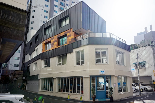 Bluehum Guesthouse - Hostel - Incheon