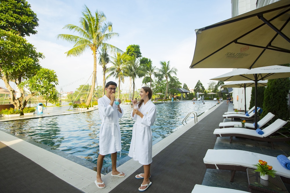 Westlake Hotel & Resort Vĩnh Phúc - Vĩnh Yên