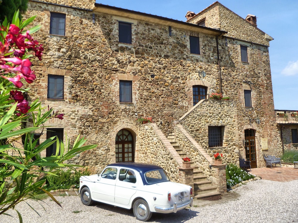 Tenuta Fattoria Vecchia - Tuscany