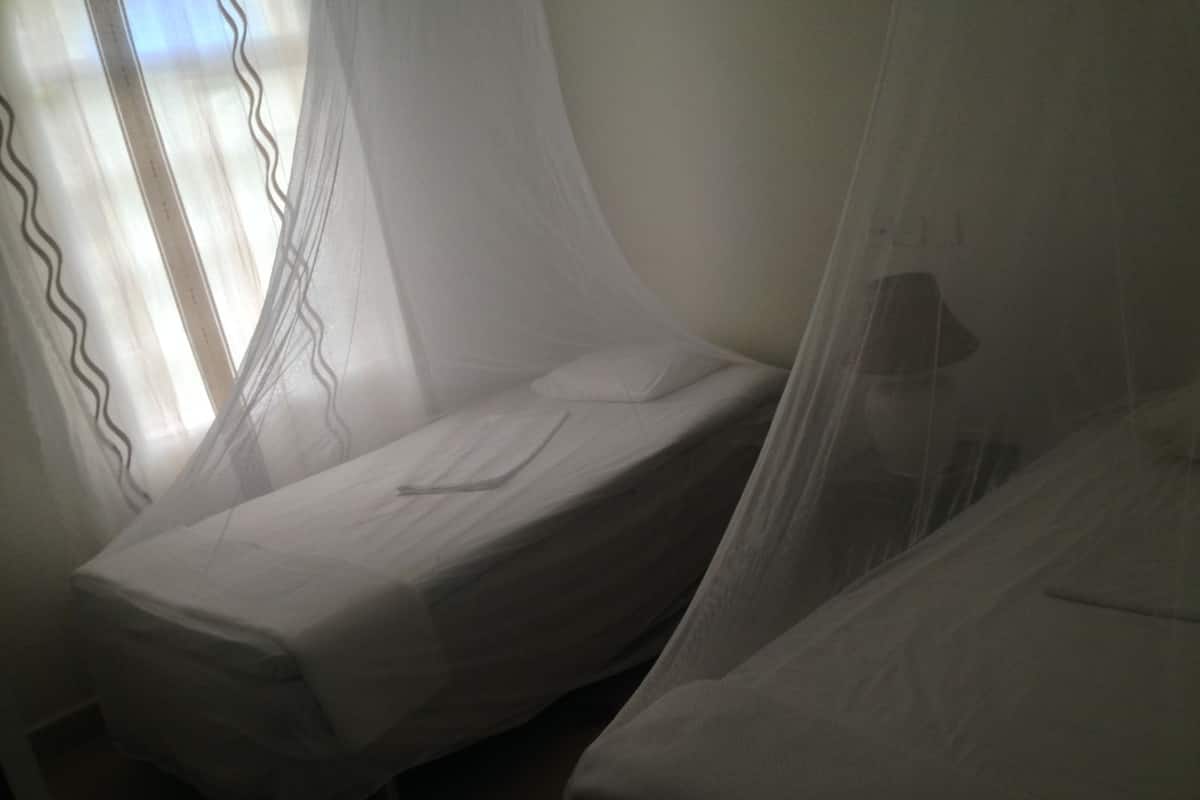 Quarto casal ou duplo standard | 1 quarto, roupa de cama