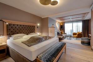 Quarto Duplo Superior | Cofre no quarto, secretária, Wi-fi grátis, roupa de cama fornecida 