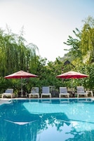 Piscina exterior sazonal 