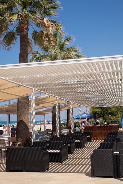 Premium Beach Hotel