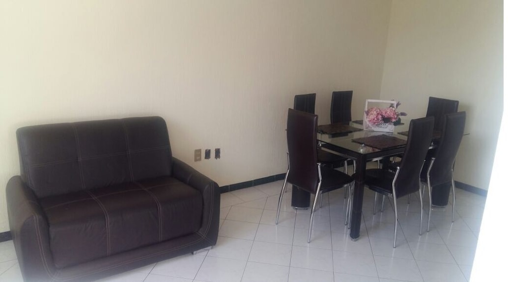 Estancia Confortable Davila - Guadalajara