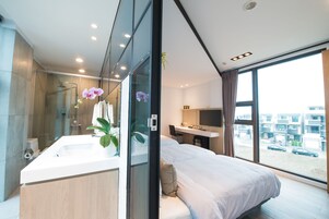 Quarto quádruplo família, várias camas, terra ço | Roupas de cama premium, escrivaninha, quartos à prova de som