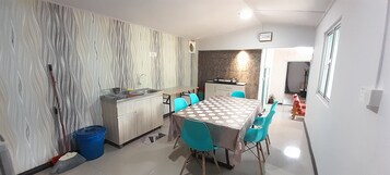 Casa família | Opções para refeição no quarto