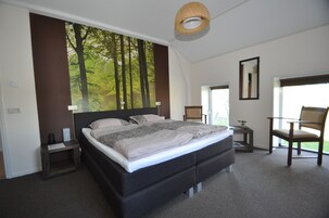 Quarto Duplo Standard | Minibar, secretária, quartos insonorizados 