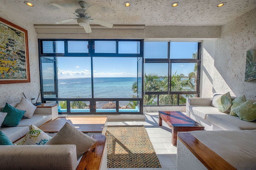 Increíble Vista Frente Al Mar Con 2 Piscinas, Limpieza Diaria - Akumal