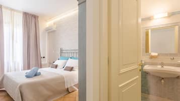 Frigobar, cofres nos quartos, individualmente decorados