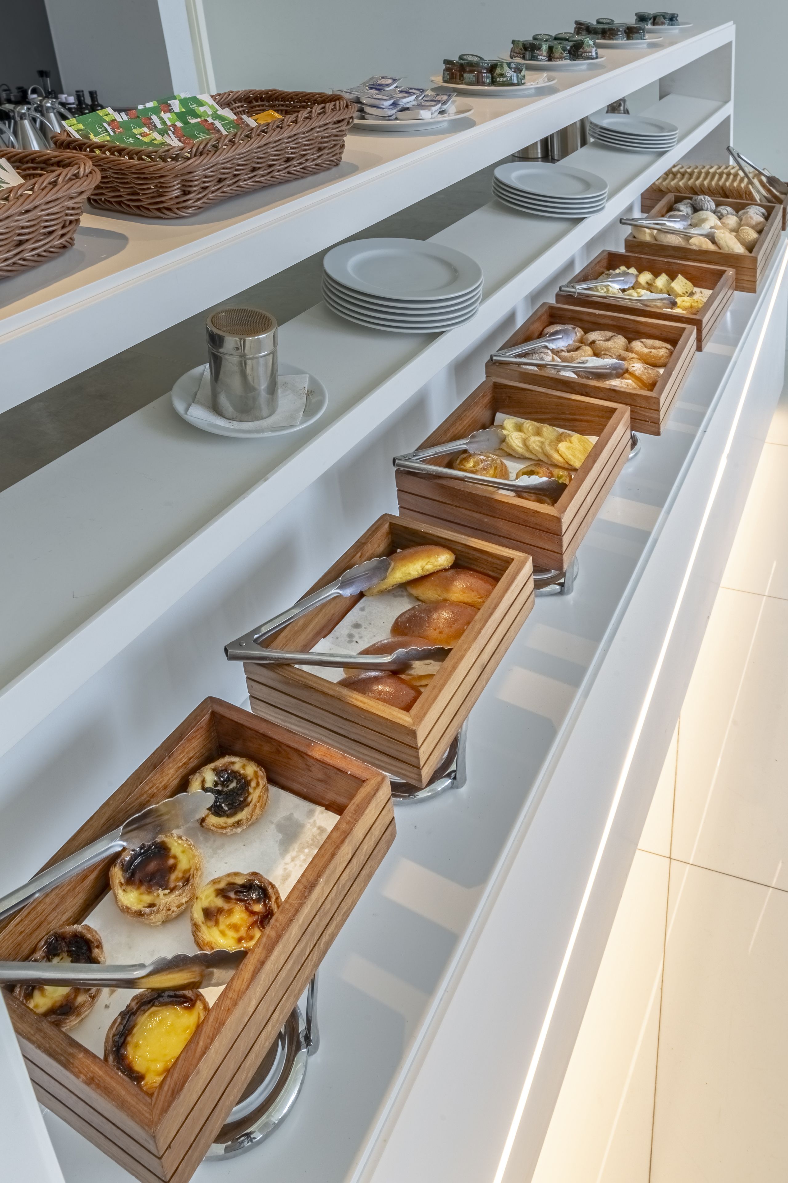 Café da manhã com buffet todos os dias (MZN 1580 por pessoa) 