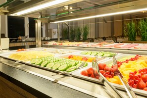 Pequeno-almoço tipo buffet diário incluído