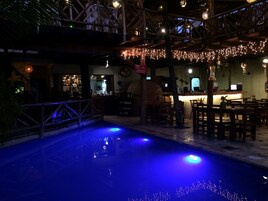 Piscina externa