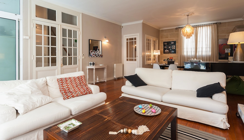 Maison De Caractère, En Pierre, Typiquement Bordelaise - Gradignan