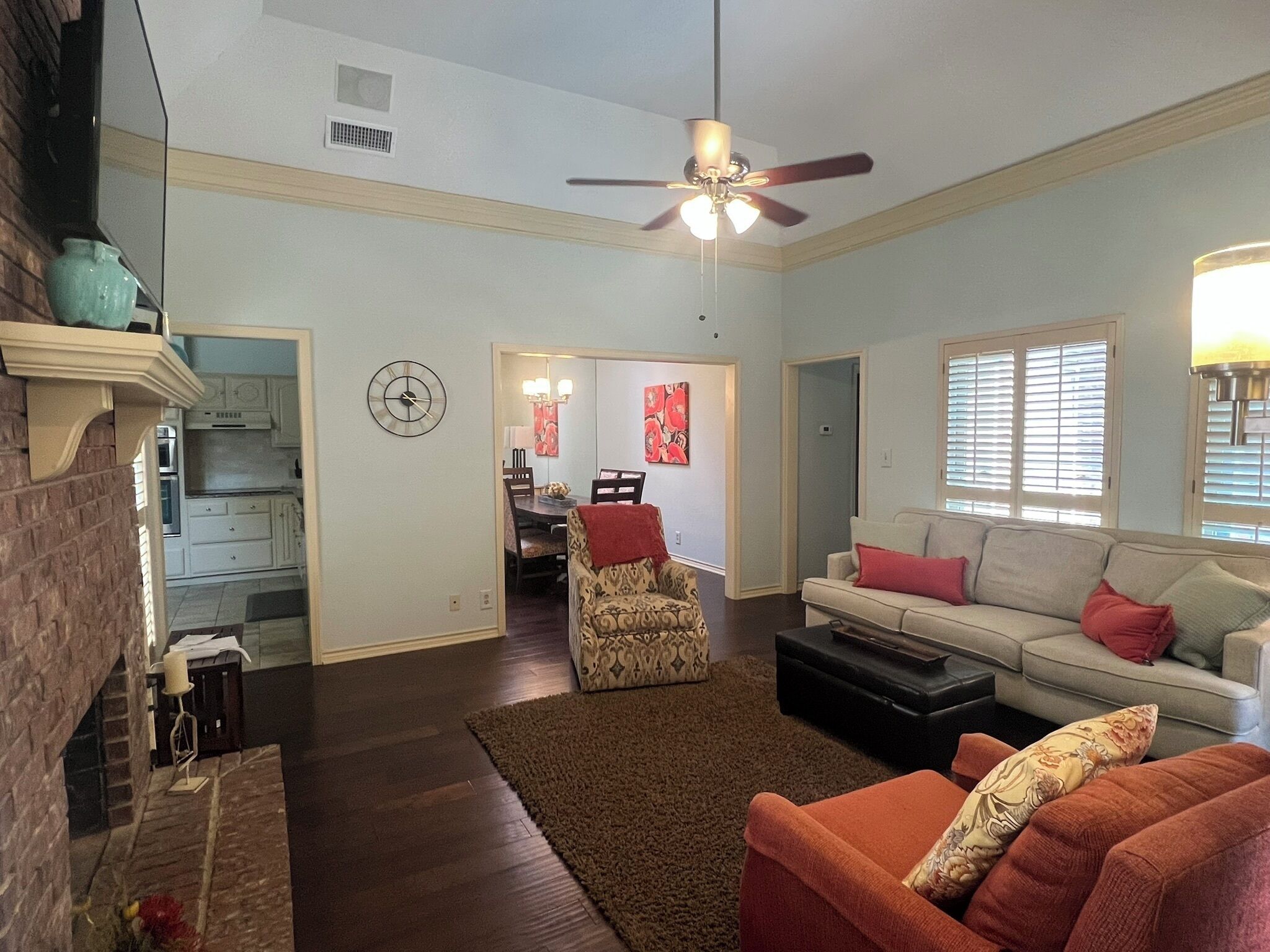 Cute Cozy Cottage With In-ground Lap Pool, Heated For Winter Use! - 