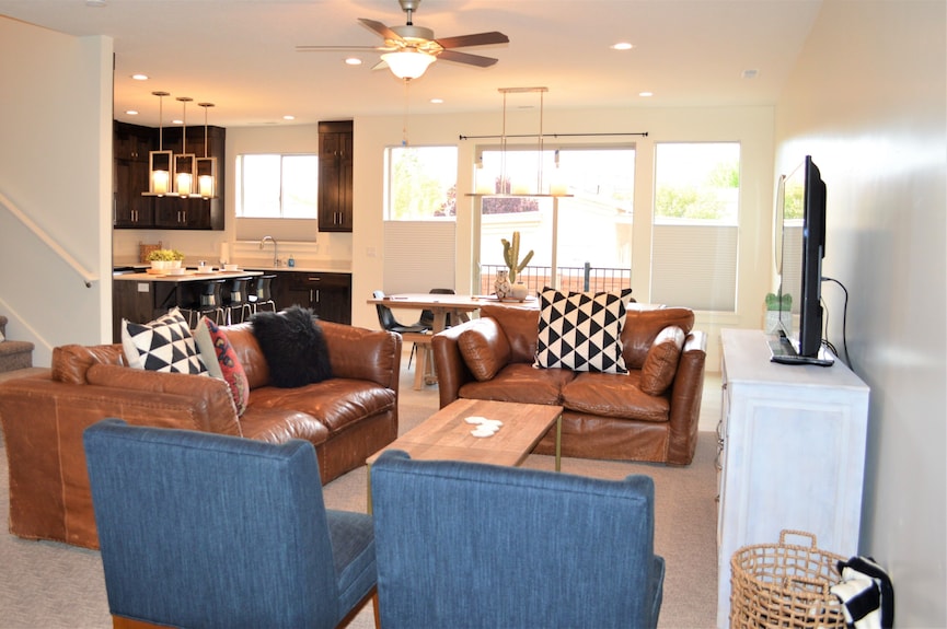 Red Rock Charmer At Entrada! Massage Chair! Pool! - 알처스 국립공원