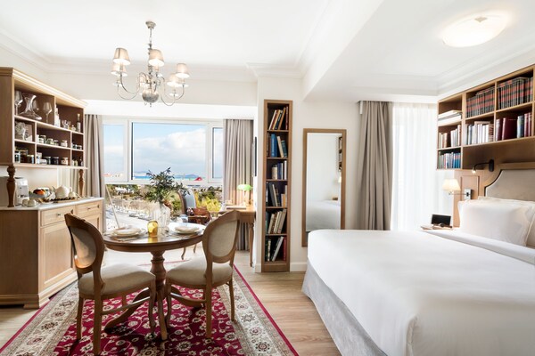 Legacy Gastro Suites - Heraklion