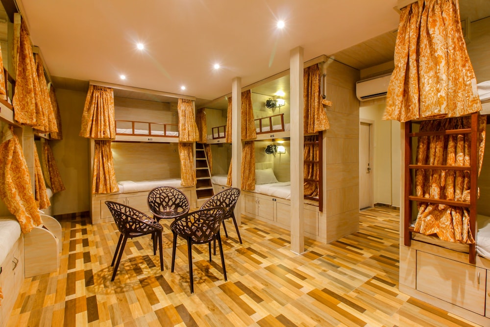 Blossom Dormitory - Hostel - Mumbai