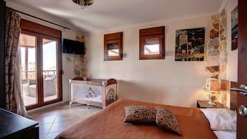 Villa Elite, vários quartos, piscina privativa, vista para o mar | Minibar grátis, secretária, quartos insonorizados