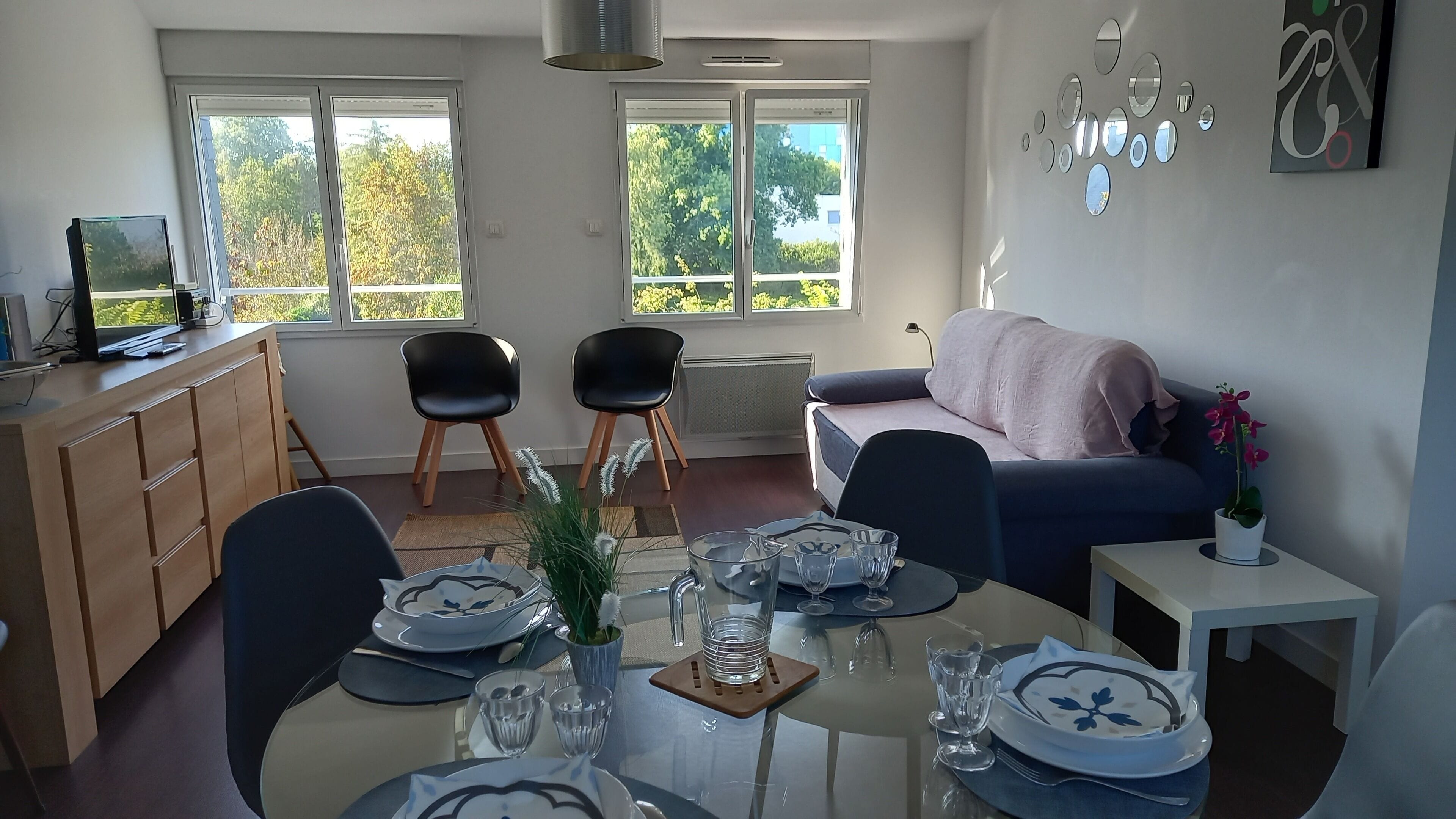 Apartment With 2 Bedrooms With Their Own Shower Room - Vannes