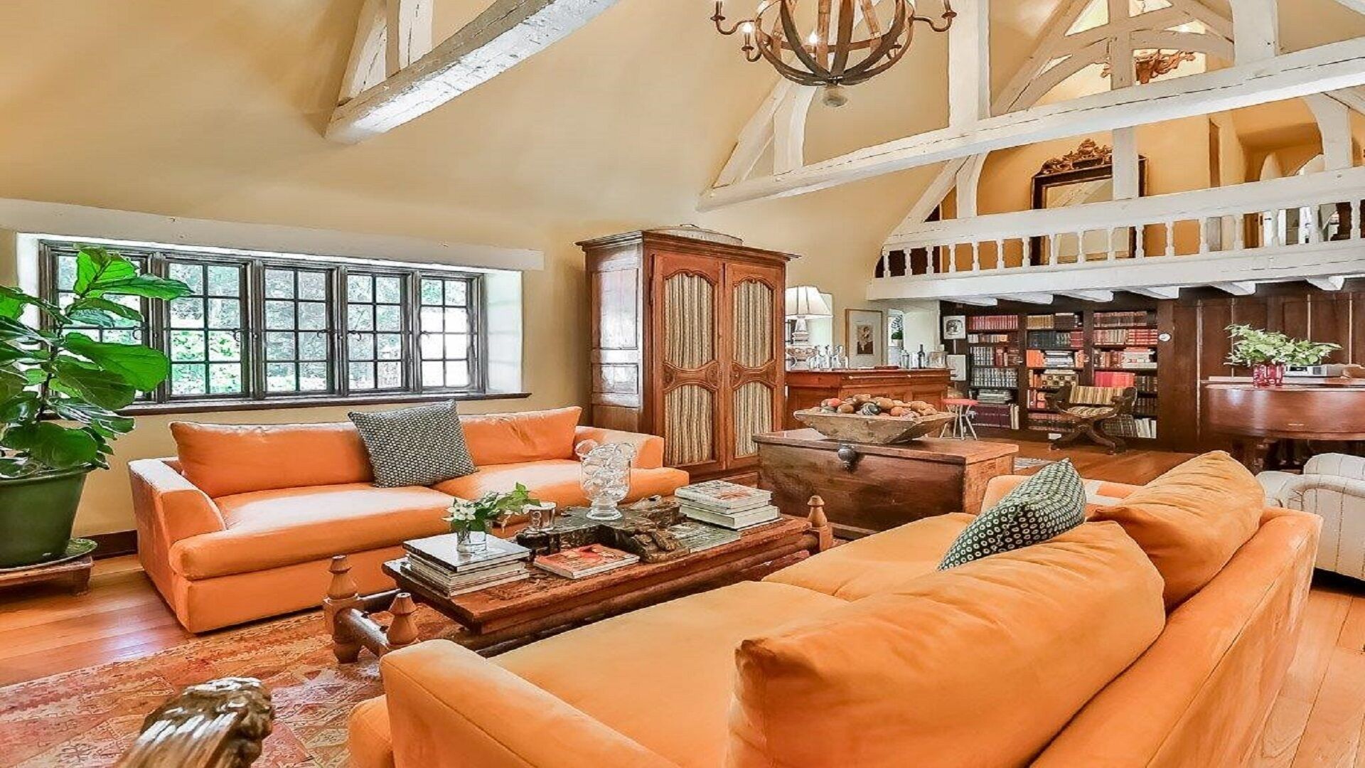 Private French Country Estate-new Canaan Ct-pool-film Set-august Available - Norwalk, CT