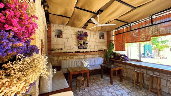 Alayaz Hotel - Alaçatı