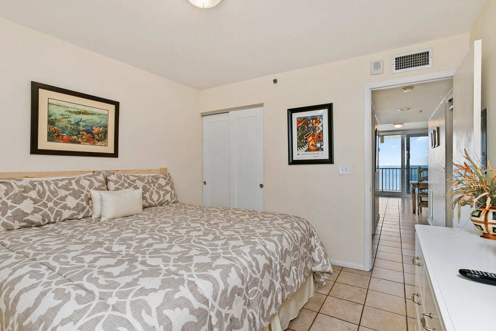 Watch The Waves Roll In From This Beach Condo - Marco Island, FL