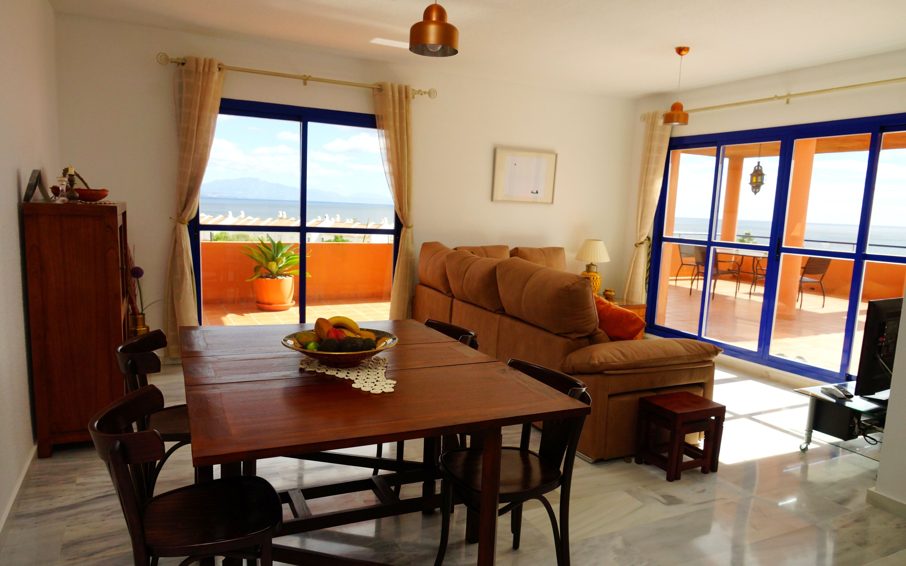 Your Vacation Home With Fantastic South-facing Terrace And Breathtaking Sea View - Sotogrande