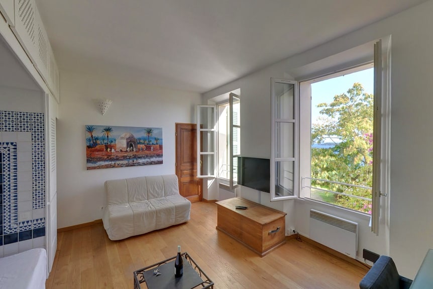 Appartement Méditerranéen Au Calme Au Coeur Du Charmant Village De Giens - Var