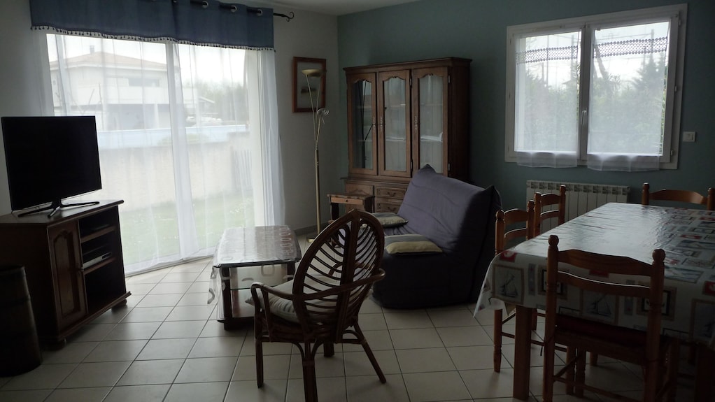 Au Cœur Du Bassin D'arcachon, En Bordure Des Prés Salés Du Sentier Du Littoral. - Gujan-Mestras