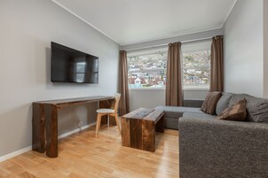 Quarto Duplo Superior | Sala de estar | Televisor 