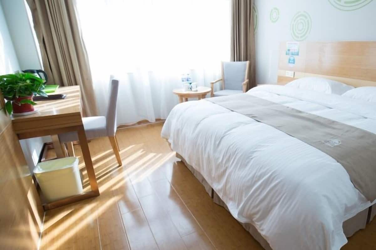 Quarto Empresarial | Cortinas/cortinados opacos, ferro/tábua de engomar, Wi-fi grátis 