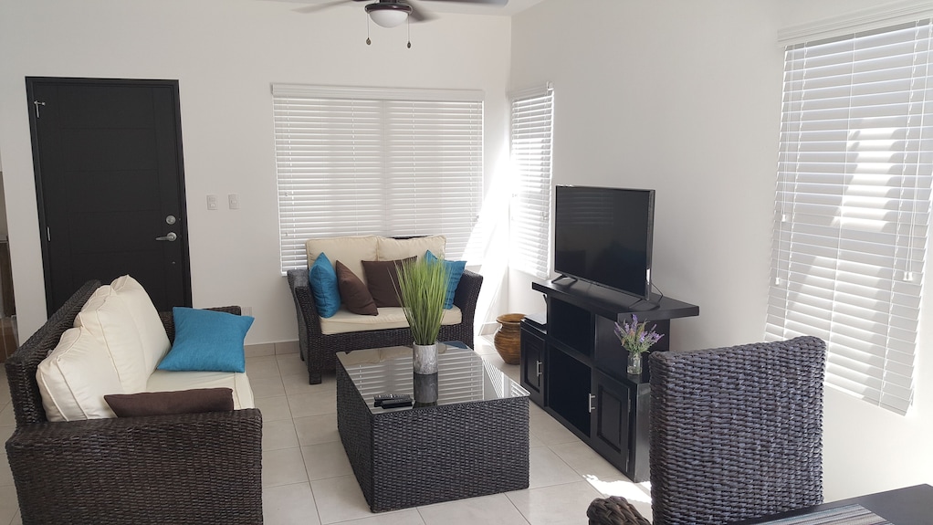 Casa De Dos Dormitorios De 3 Dormitorios A Minutos De La Playa De San Juan Del Sur Y Del Pueblo Con Piscina - San Juan del Sur