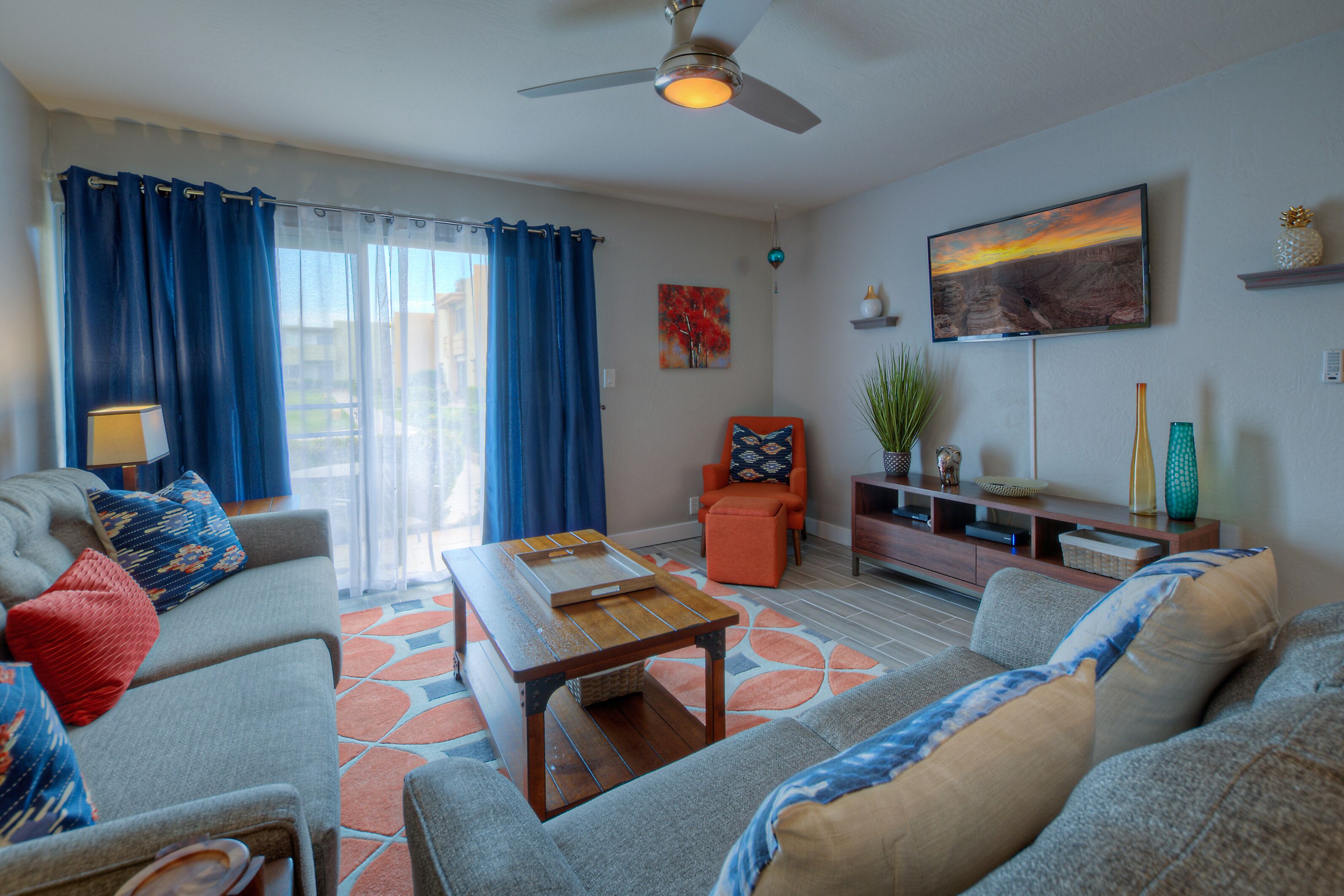 So Fresh & So Clean! Old Town Scottsdale Condo Near Camelback Mountain - Paradise Valley, AZ