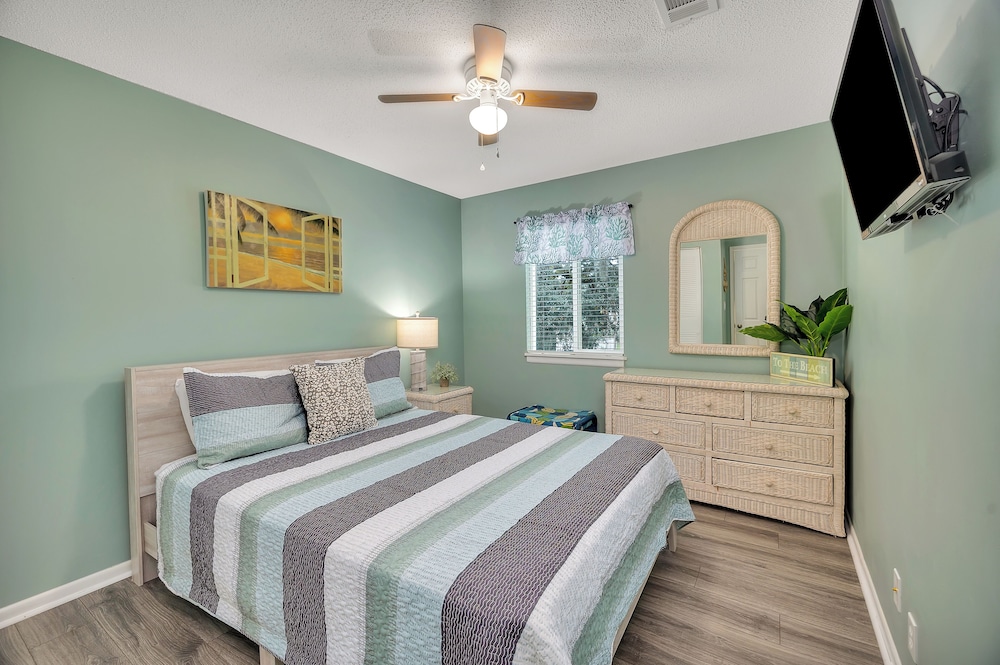 St. Simons Island Village Area With Many Amenities. Pool, Tennis, Fitness Center And More - Sea Island, GA