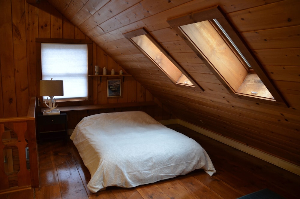 Waterfront Secluded Log-house W/sauna, Games, More, Mins To Town & Activities - Windham, NY