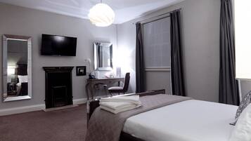 Quarto Duplo | Secretária, Wi-fi grátis