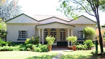 Fachada da propriedade