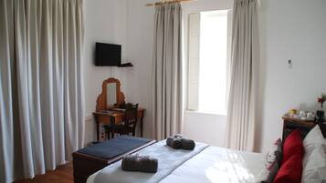 Lily Room | 5 quartos, roupas de cama premium, frigobar, cofres nos quartos